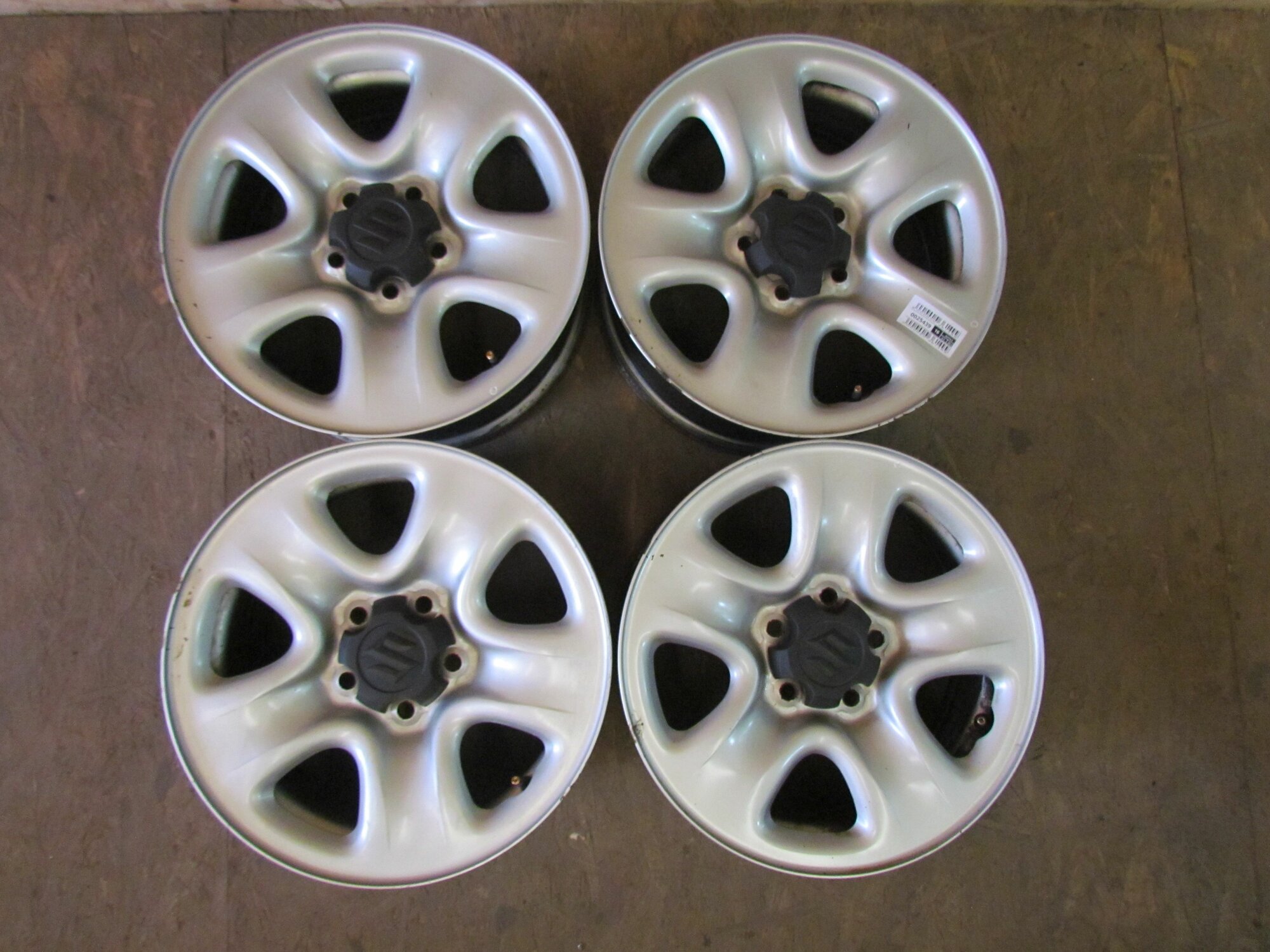 Комплект колесных дисков Suzuki R16 6.5J ET45 5*114.3 DIA60.1 () 0025439