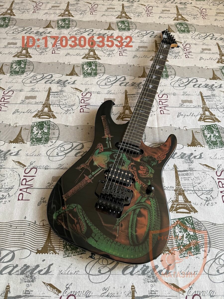 Электрогитара (идентичная модель ESP ) со скелетным змеем и рисунком