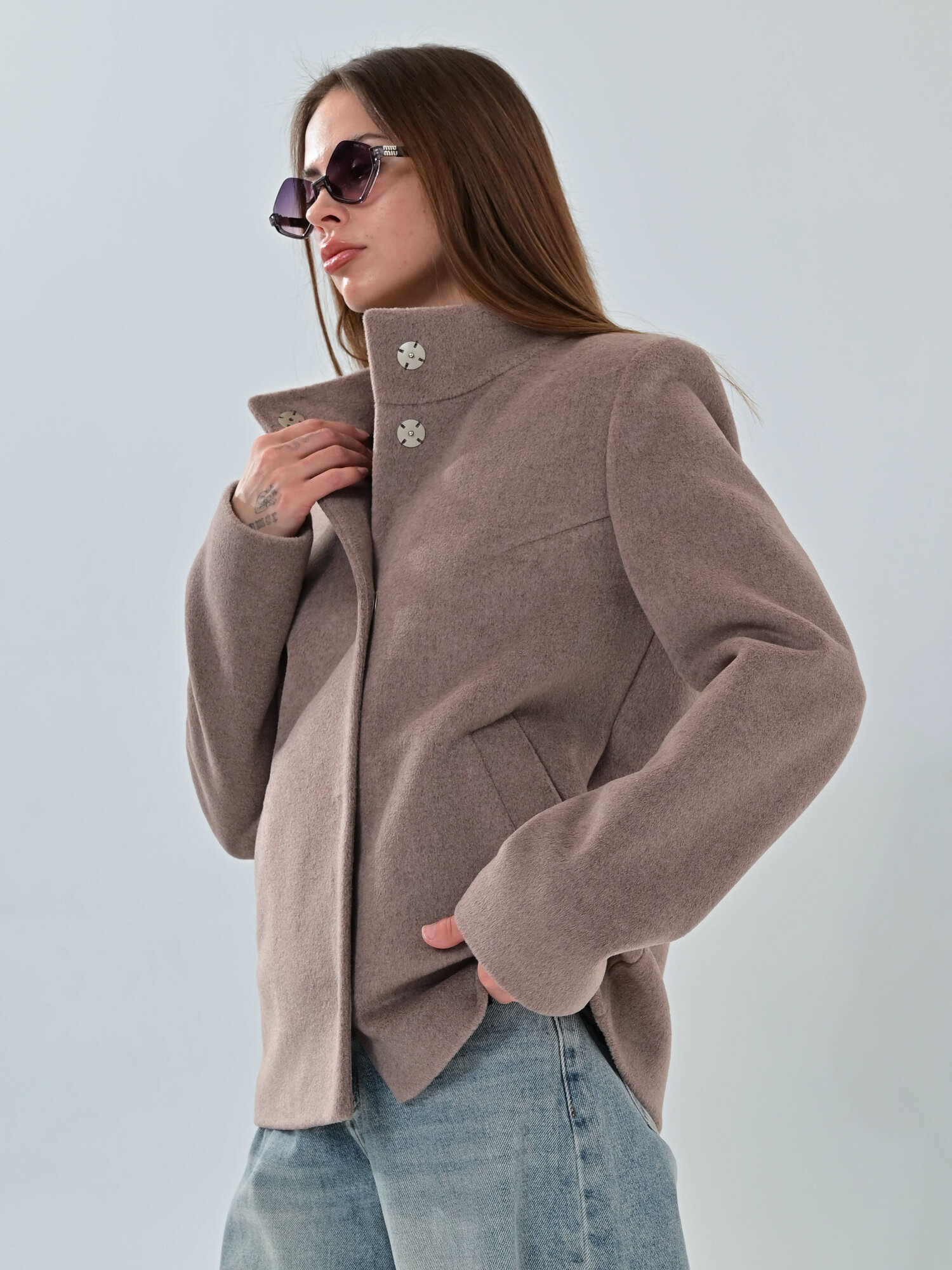 Пальто демисезонное шерстяное с воротником стойкой