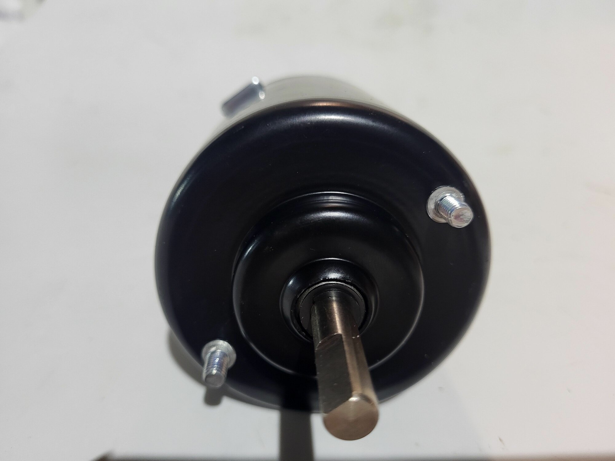 Моторчик печки "19.3730", для ЗИЛ, ГАЗ, ПАЗ, ДОН и МТЗ. и других, мощность 40Вт, напряжение 12В