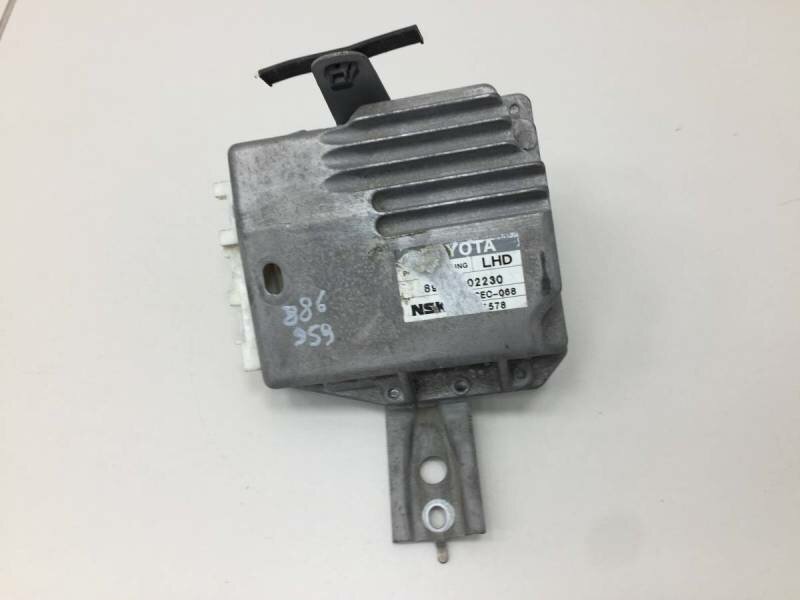 Блок управления рулевой рейкой Toyota Corolla E120 2000-2007