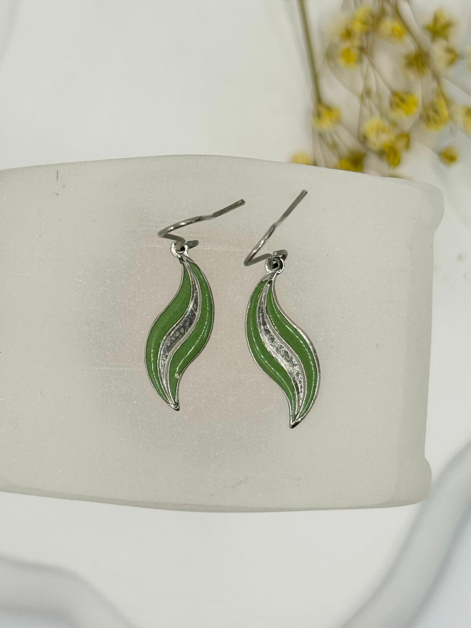 Винтажные мельхиоровые серьги, эмаль