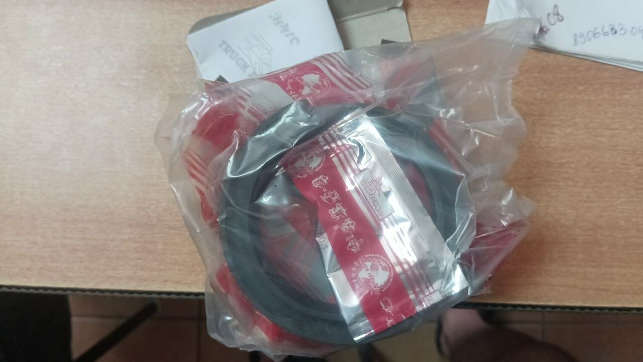 Р/к дискового тормоза ! шайба поддерживающая вал (правая)\LRG527/529/533