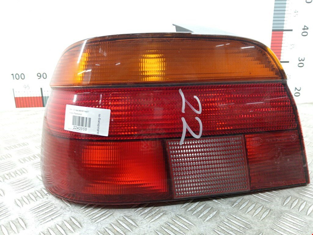 Фонарь задний левый BMW 5-Series (E39) 63218363557 арт. 2243958