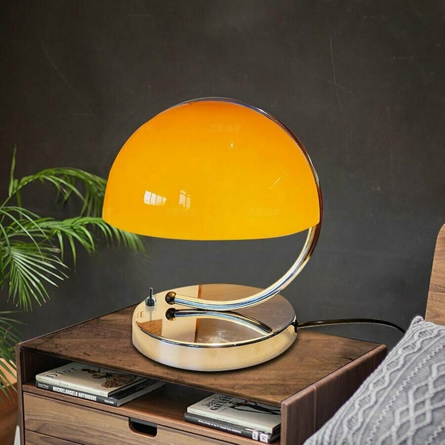 Настольная офисная лампа