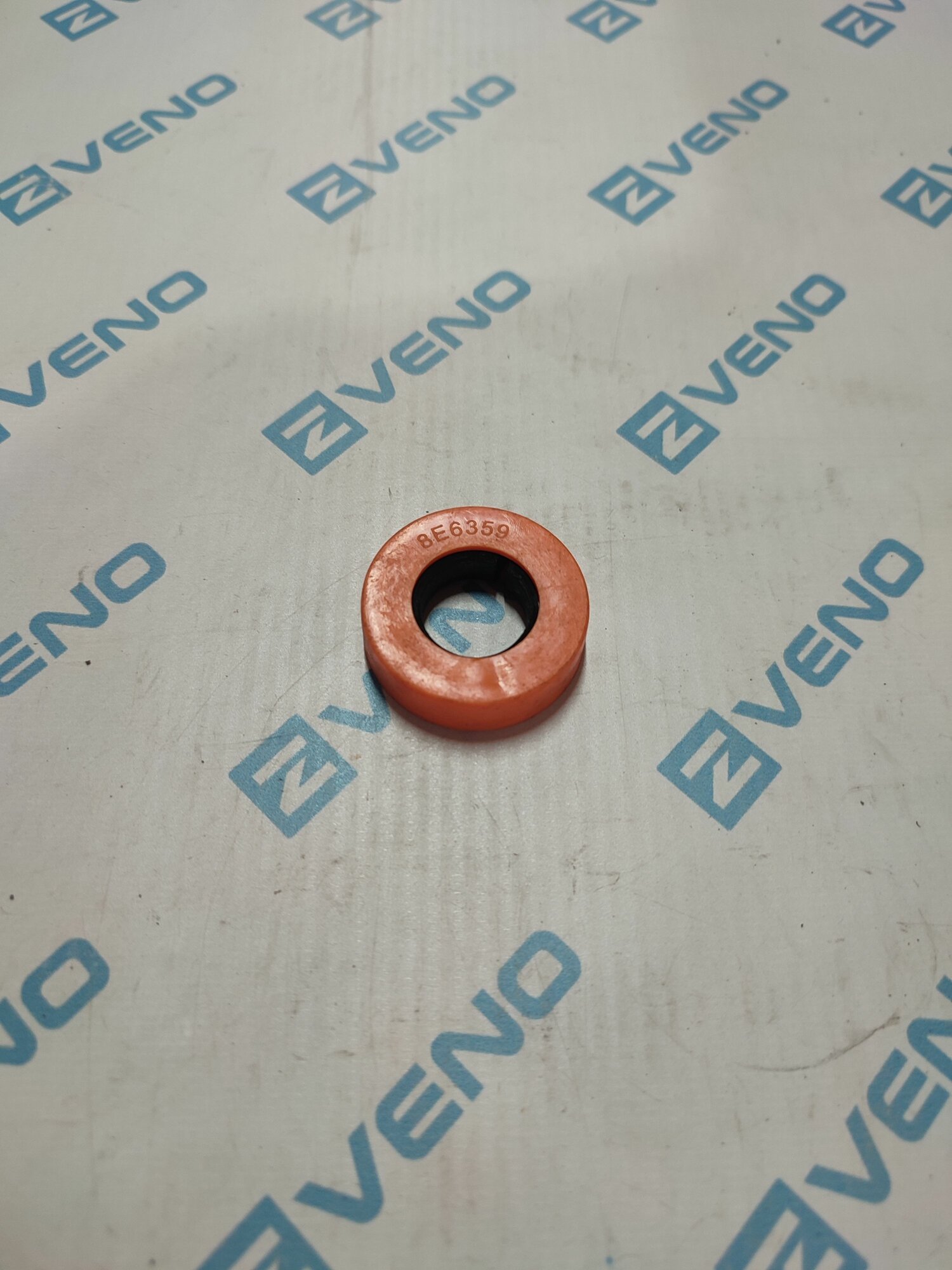 Крепёж стопор пальца коронки ковша 8E6359 AILI для экскаватора Caterpillar J350