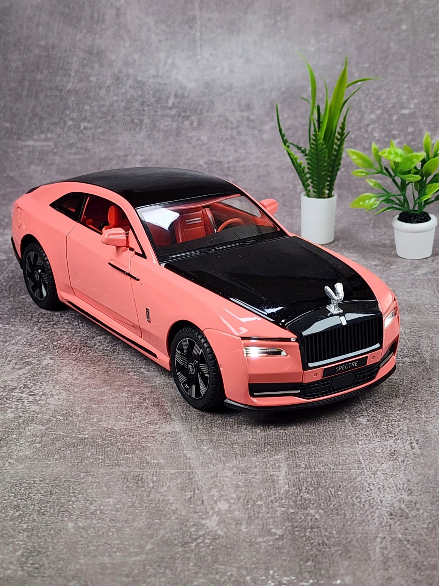 Машинка инерционная Rolls-Royce Spectre 22см коралловая металлическая модель 1:24, со светом и звуком