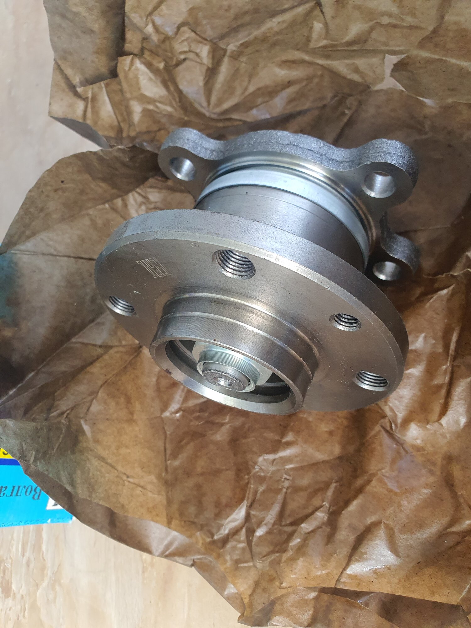 Ступица Задняя Всборе с Подшипниками Ваз Лада 2109 2114 2115 2108 Калина Гранта Приора и тд.