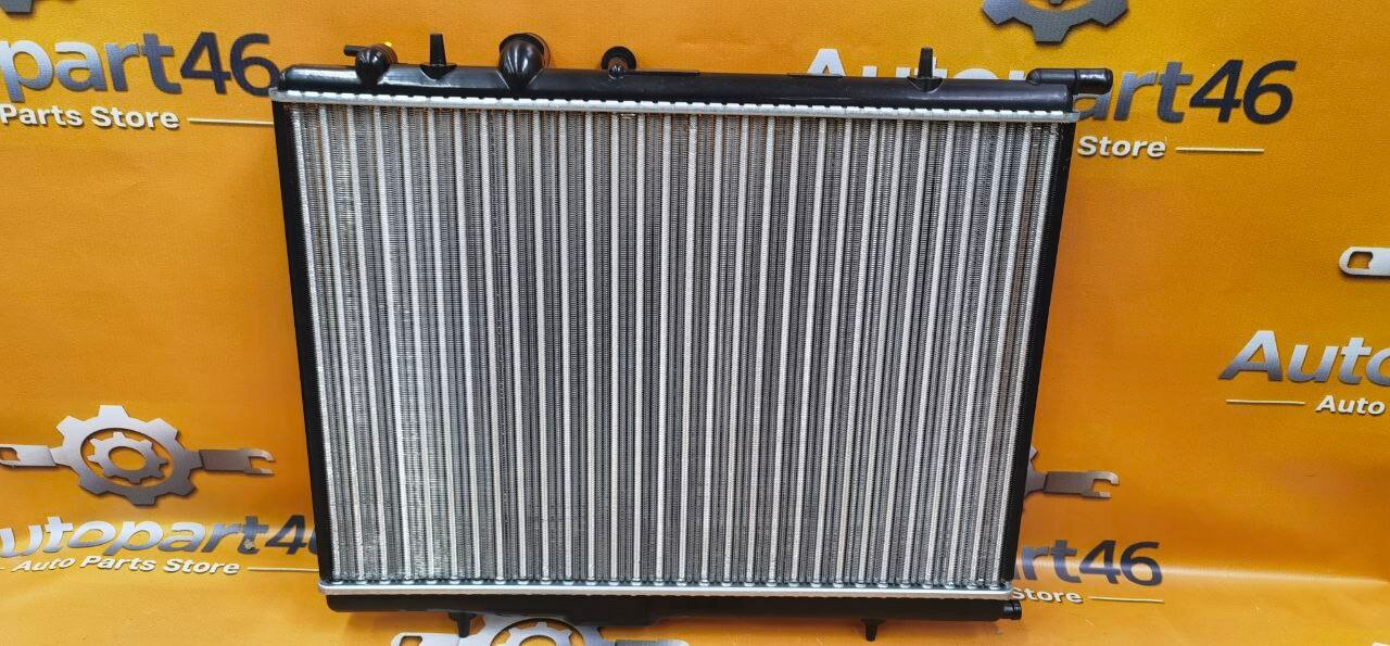 Радиатор охлаждения двигателя Пежо 206,207,307, партнёр, Ситроен с4, берлинго