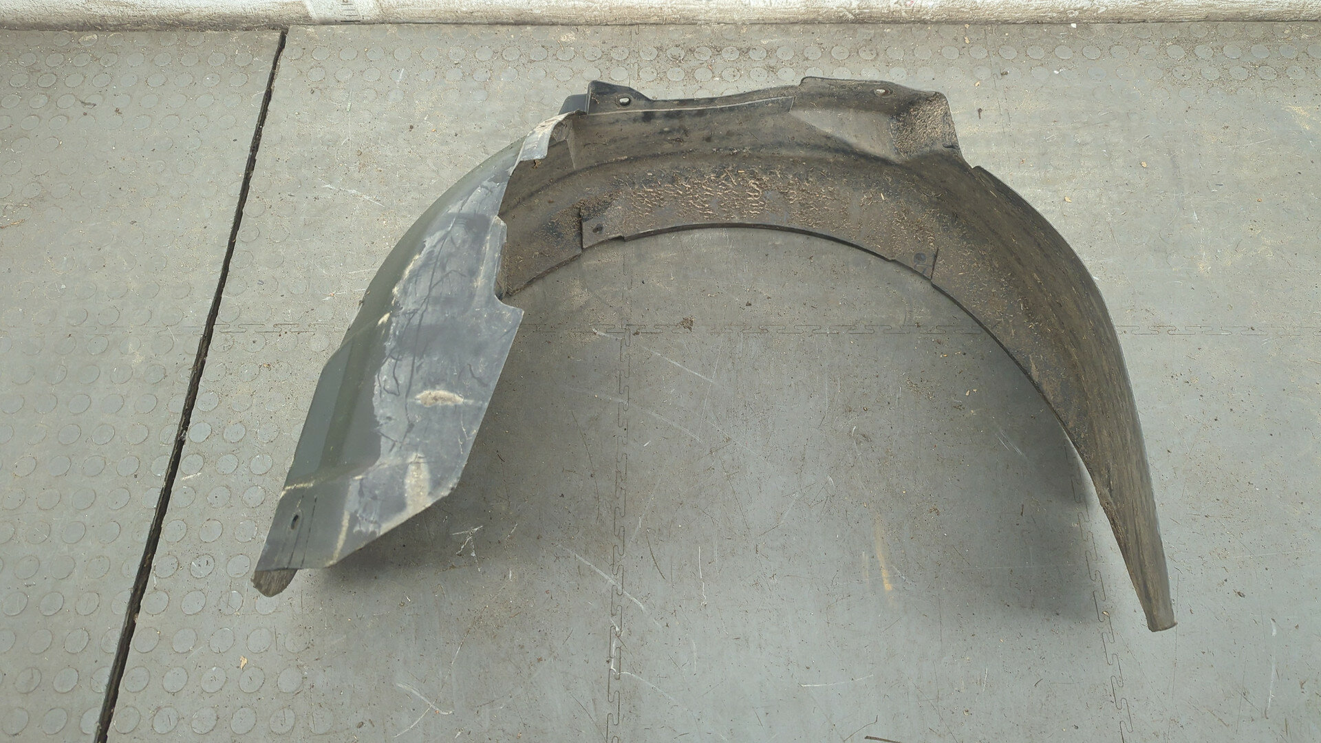 Защита арок (подкрылок) правая передняя Volkswagen Passat 5 Б/У