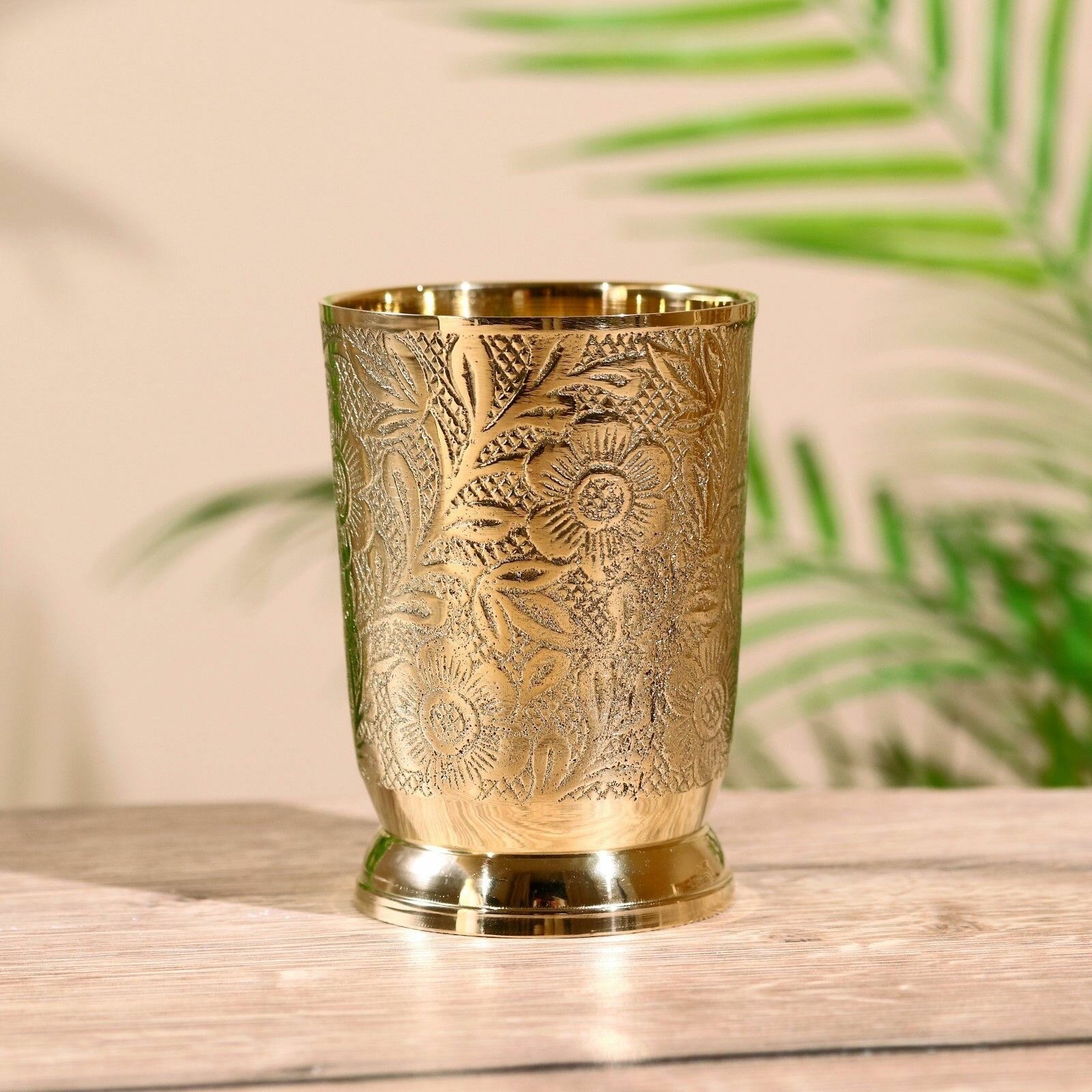 Стакан "Эмбоус" латунь