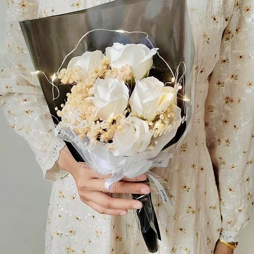 Букет из мыла, мыльных роз, подарок на 14 февраля день Святого Валентина, на день рождения маме, женщине, девушке, подруге жене, бабушке учителю