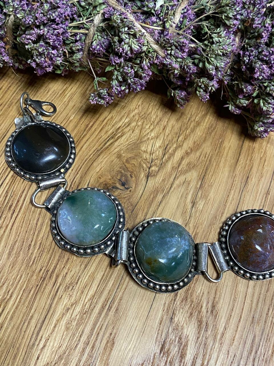 Жесткий браслет, агат