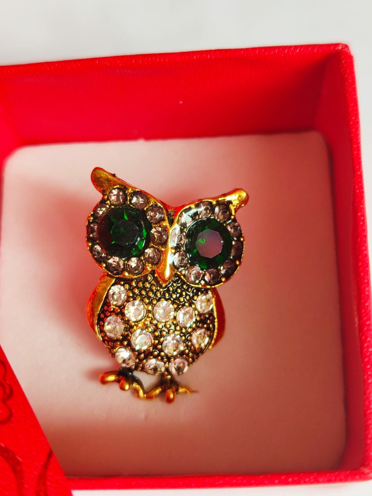 Брошь, стразы, стекло