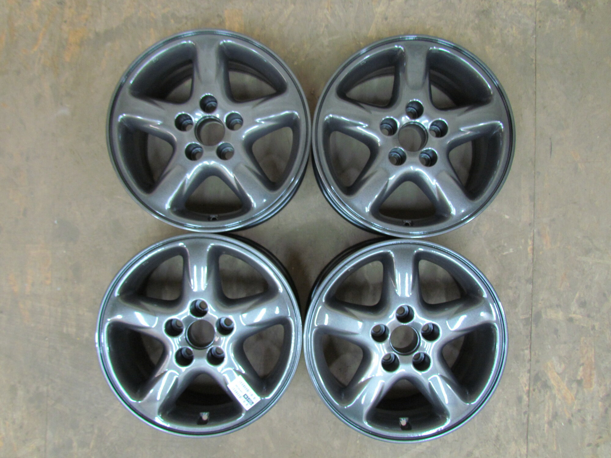 Комплект колесных дисков Toyota R16 7J ET35 5*114.3 DIA60.1 (оригинал) 0026491