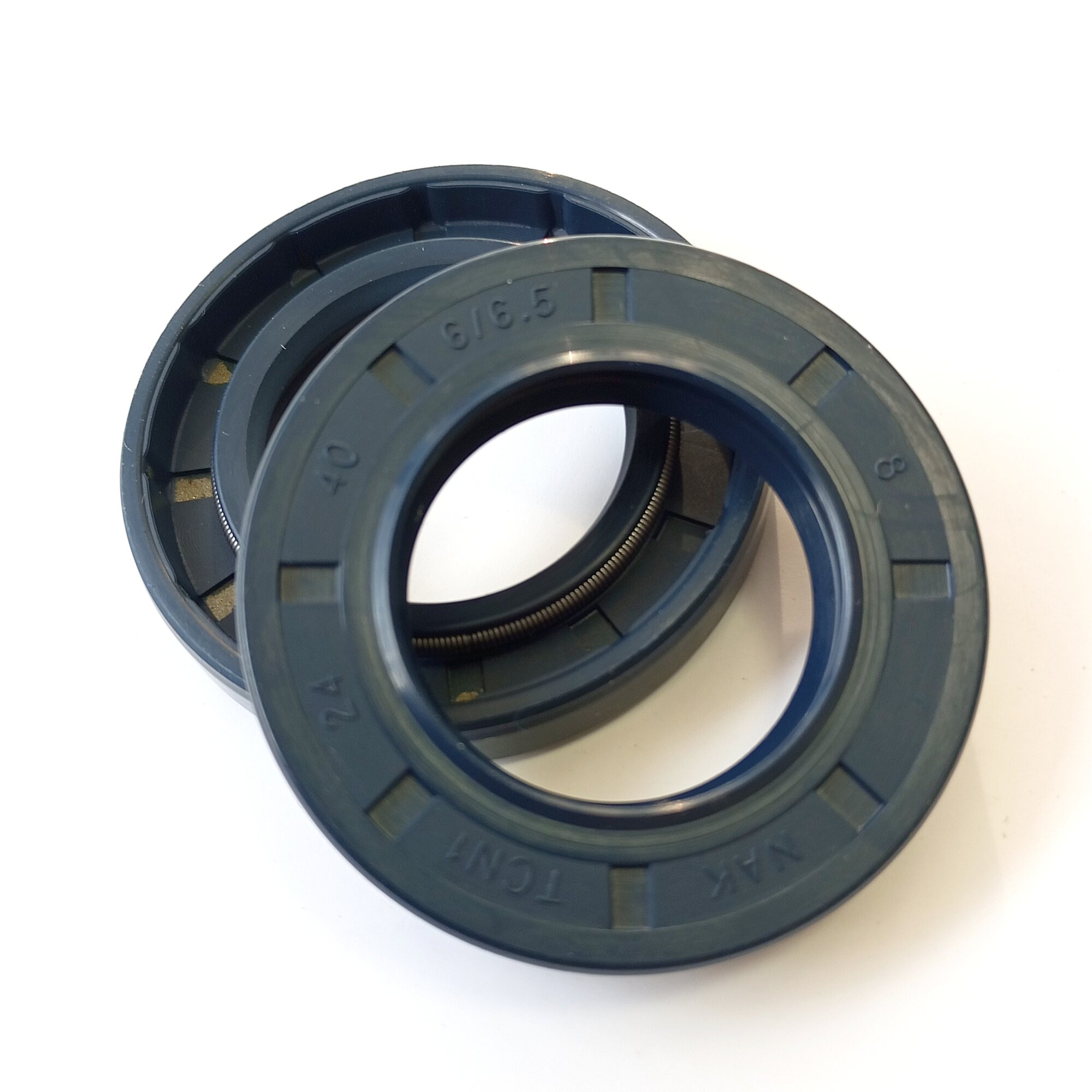 Сальник высокого давления 24x40x6/6.5 TCN1 NBR-80-B-01B/C/E NAK маслобензостойкий (манжета армированная)