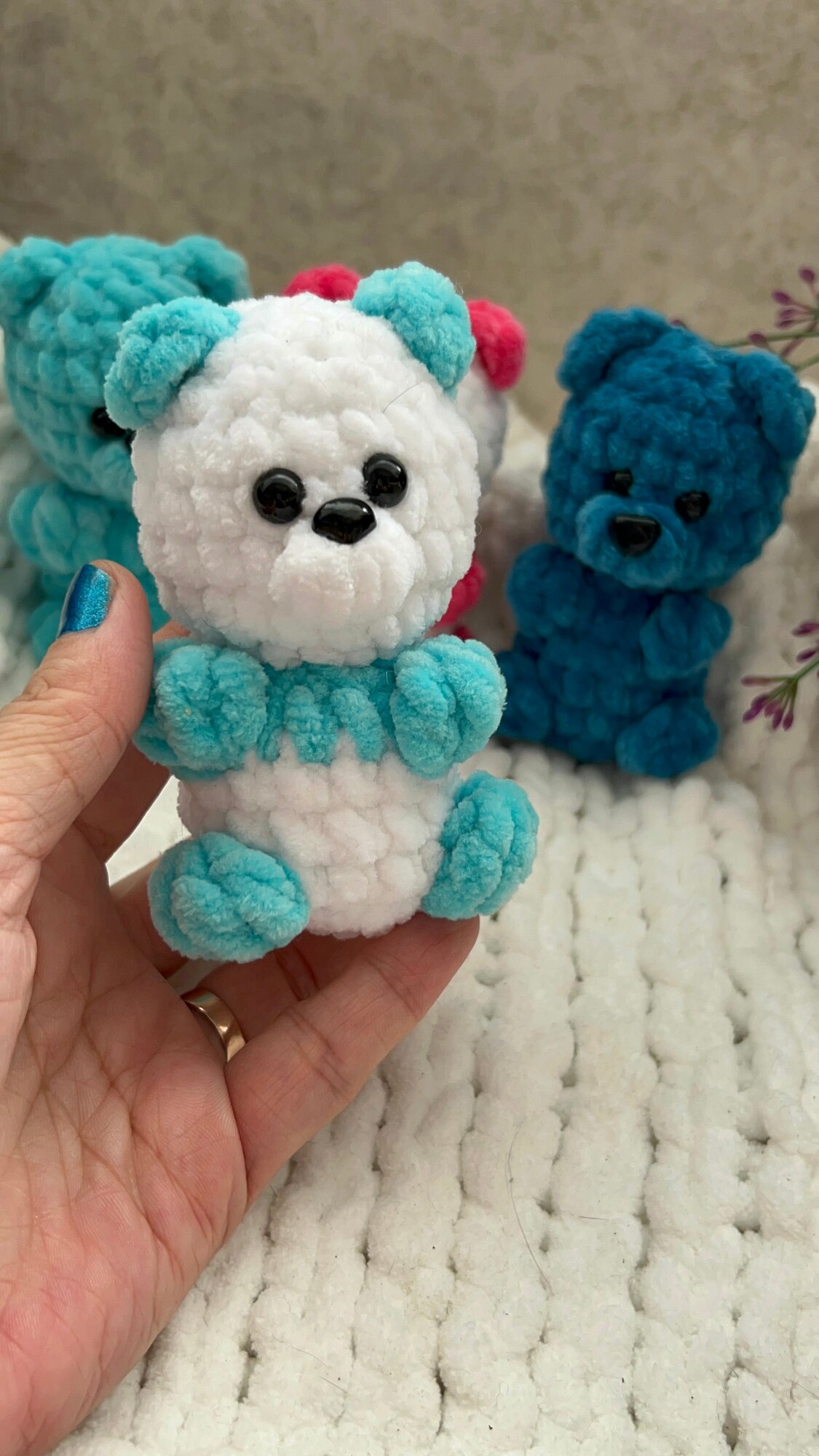 Вязаная игрушка. Плюшевая Мишка в ладоши. Панда ручной работы