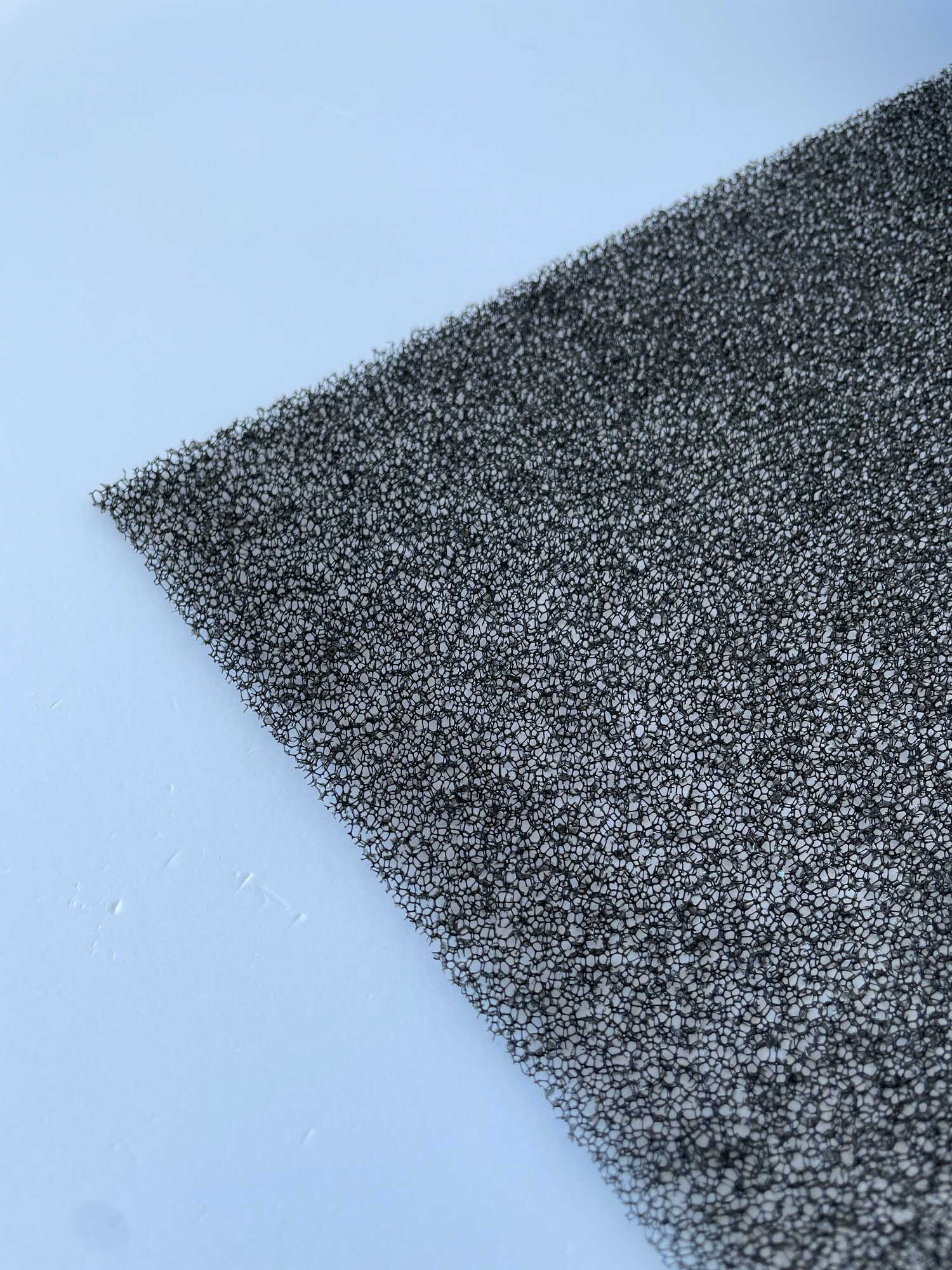 Фильтрующий материал 500x250x2мм - 30ppi, ретикулированный поролон, поролоновый фильтр для пылесоса, для аквариума, для ПК черный