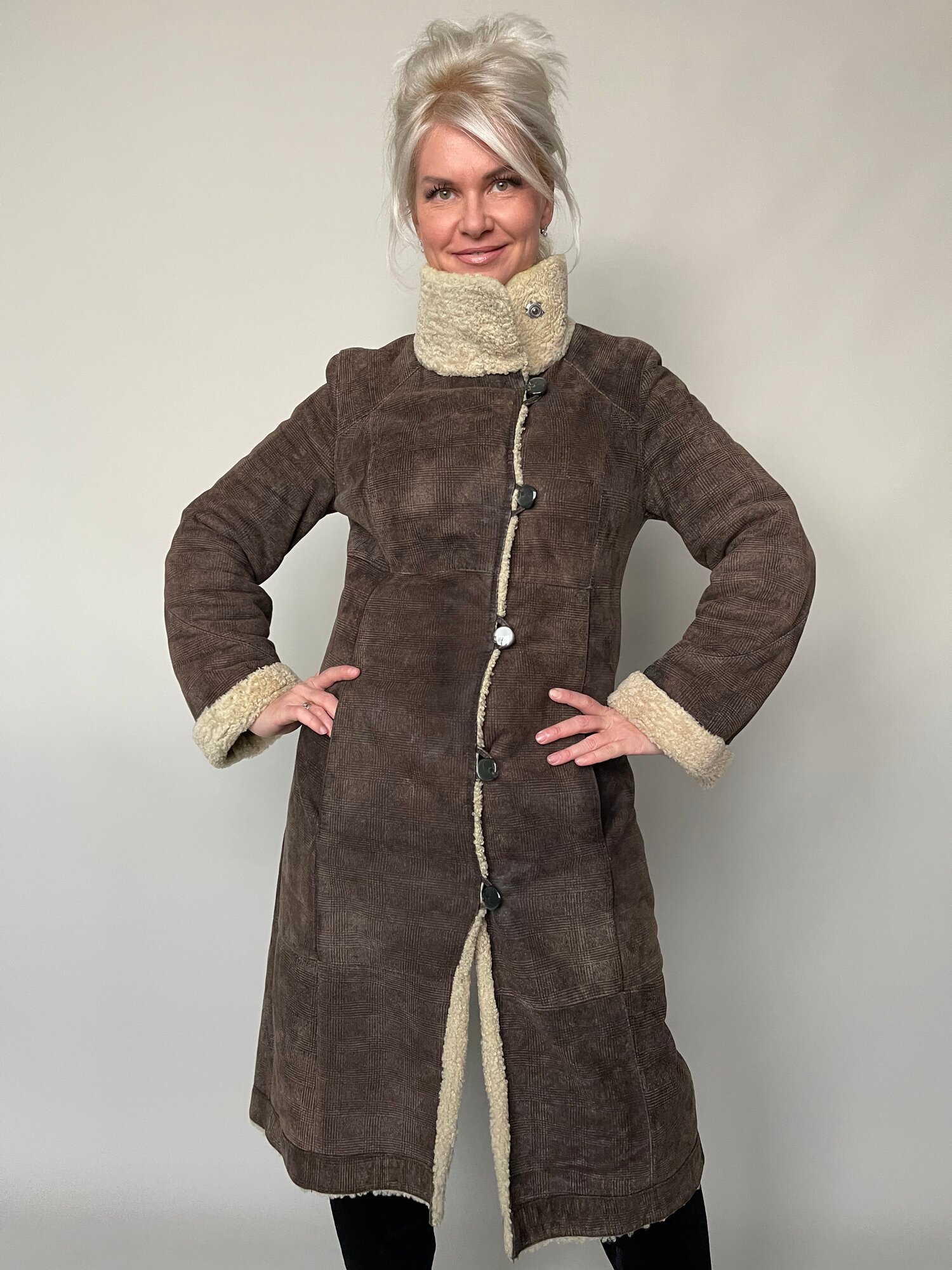 Дубленка женская тм SAGITTA дл.105 см р.42-44 /12552/