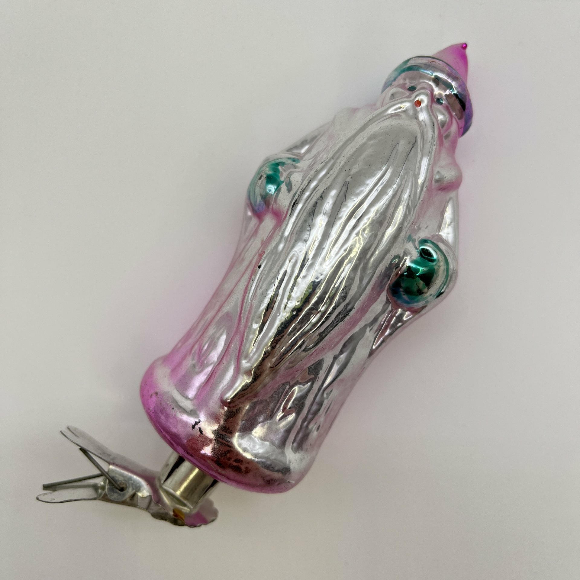 Ёлочная игрушка на прищепке "Морозко", стекло, краска, металл, СССР, 1950-1970 гг.