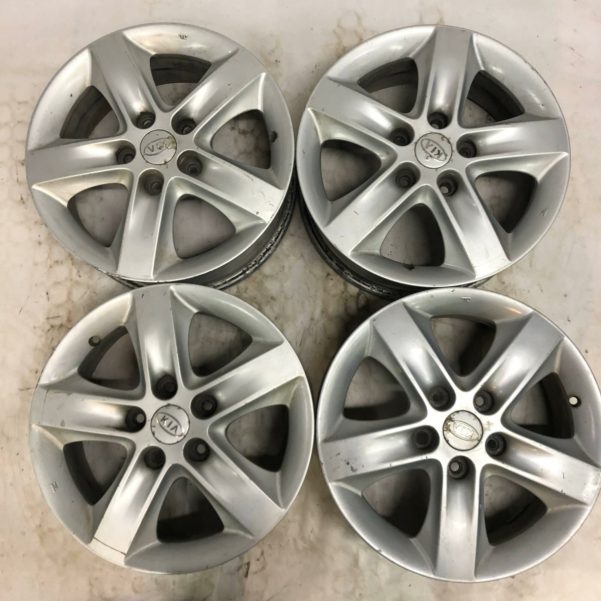 Колесные диски Kia 16x6 PCD 5x114.3 D67.1 ET51 (Реплика)