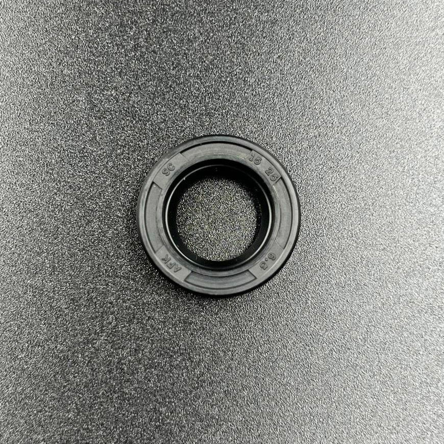 Сальник Suzuki (09282-15008) (14.7x25x6.5) (Производитель Omax)