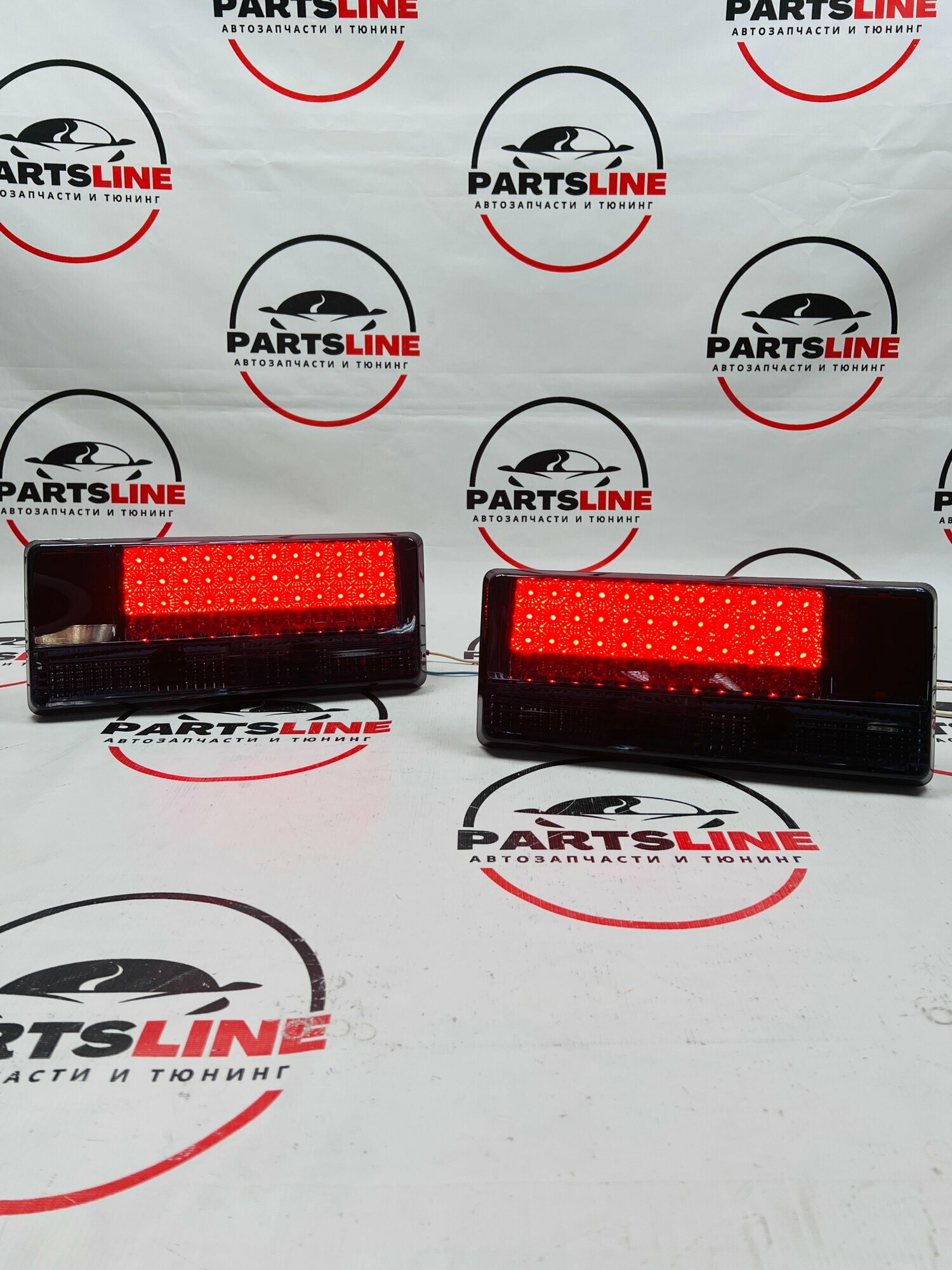 Фонари светодиодные ВАЗ 2105, 2107 LED тонированные комплект