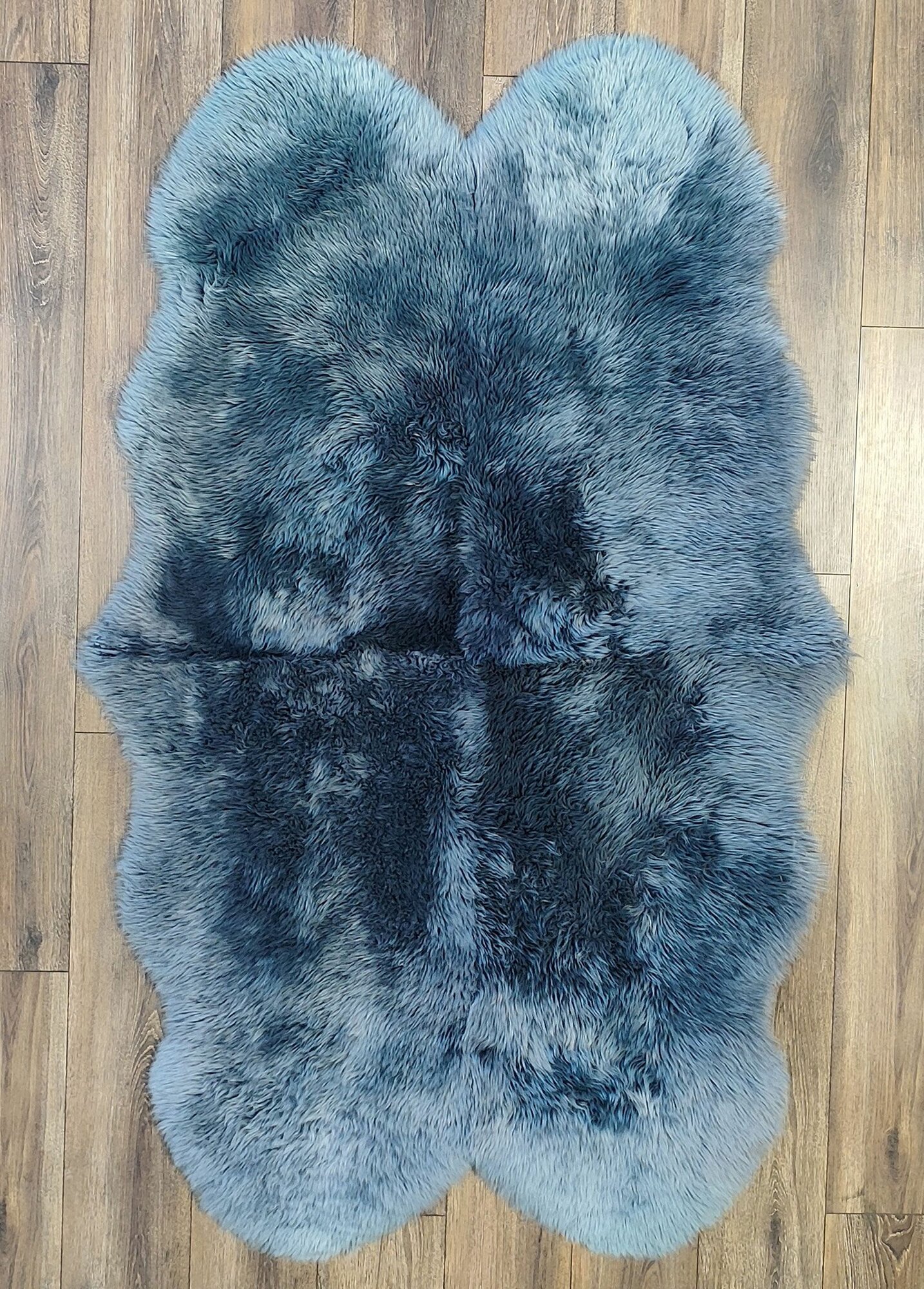 Шкура натуральная овчина, Австралия, 4-х шкурная, нестандартная форма 1.1х1.8 м