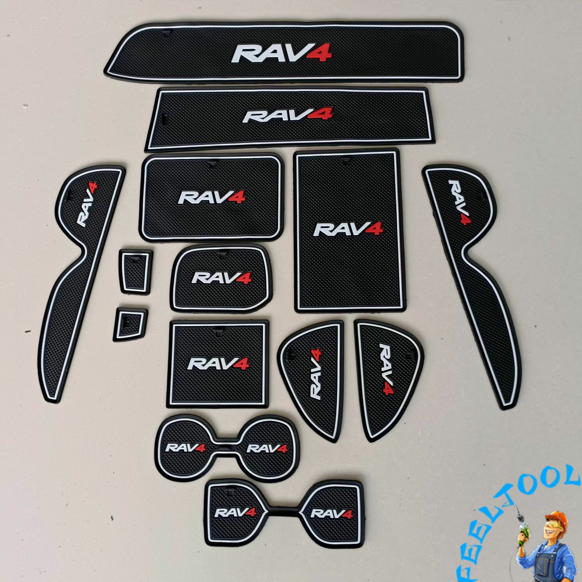 Комплект силиконовых ковриков на приборную панель для Toyota RAV4 (Тойота Рав 4) XA50 2019 2020 2021 2022 2023 (с белыми рамками)