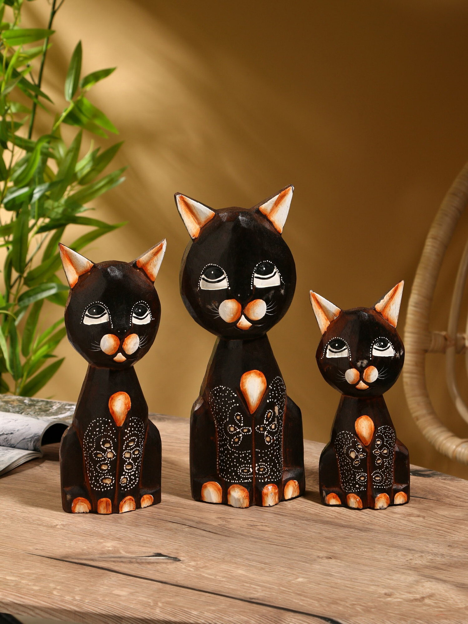 Сувенир интерьерный "Кошки", набор 3 шт, дерево, цвет: коричневый