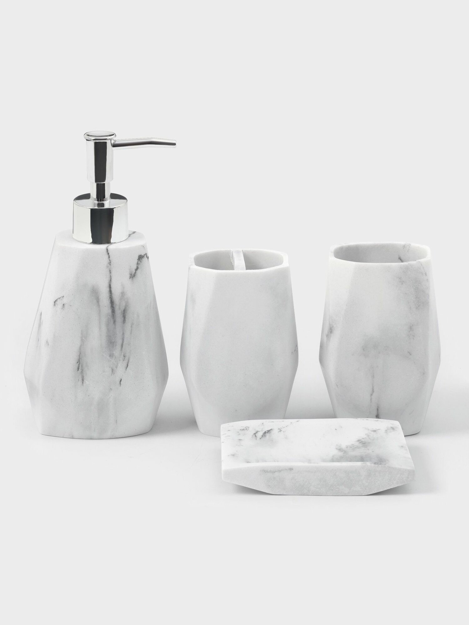 Набор аксессуаров для ванной комнаты "Мрамор", 4 предмета (дозатор 320 мл, мыльница, 2 стакана 300 мл)