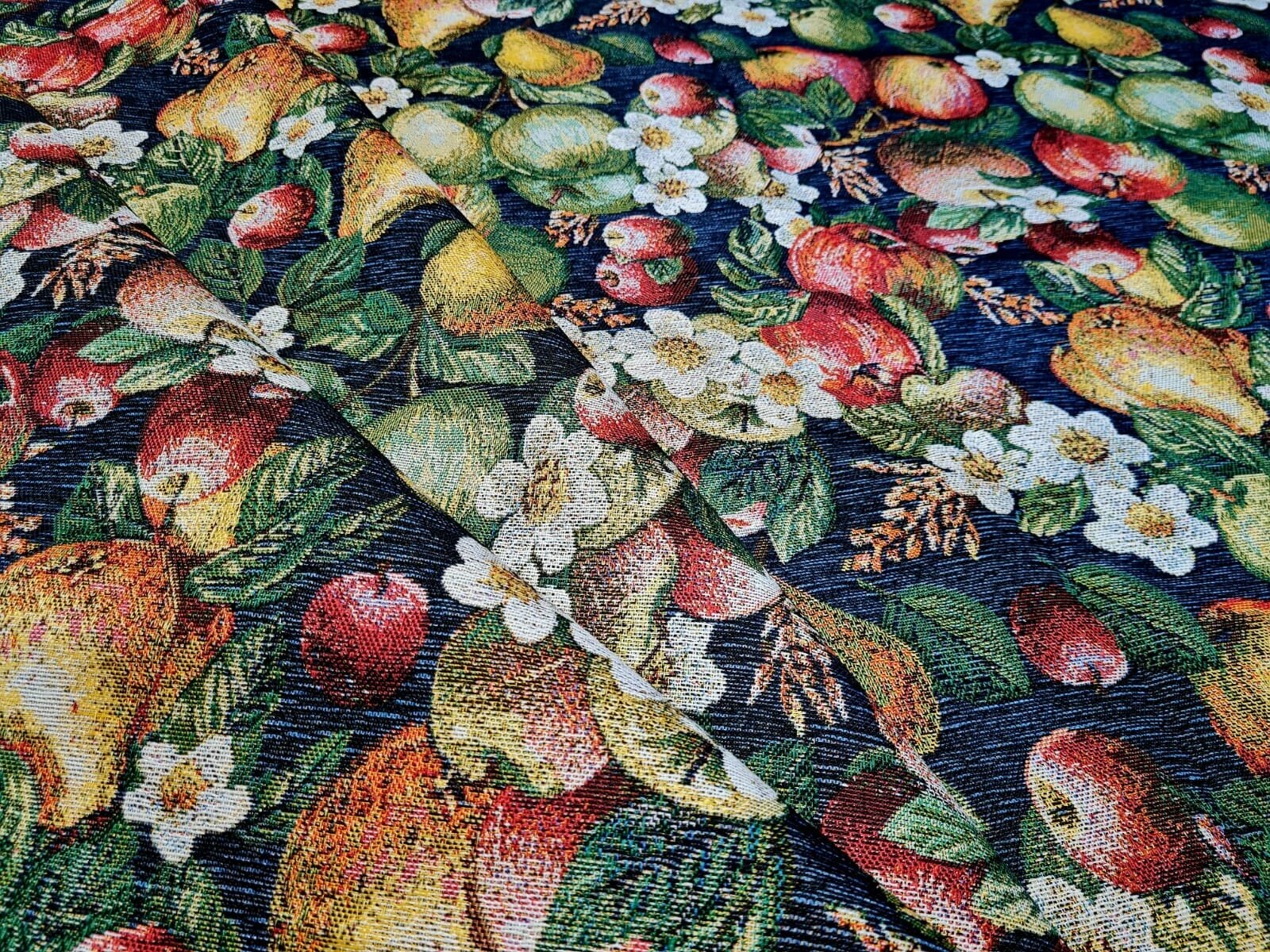 Гобелен для пошива покрывал, декоративных подушек, скатертей, сумок и других изделий, отрез 50 см.