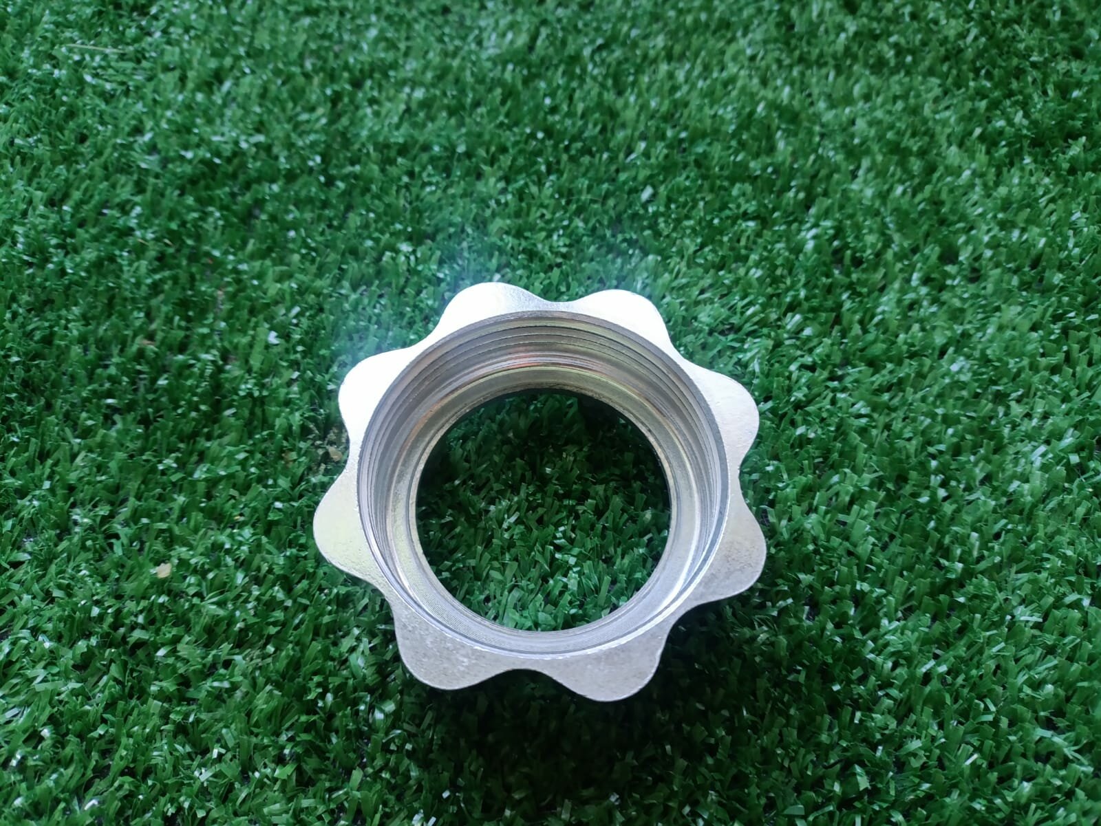 Прижимная гайка для мясорубки BQ MG2003 (с разбора)