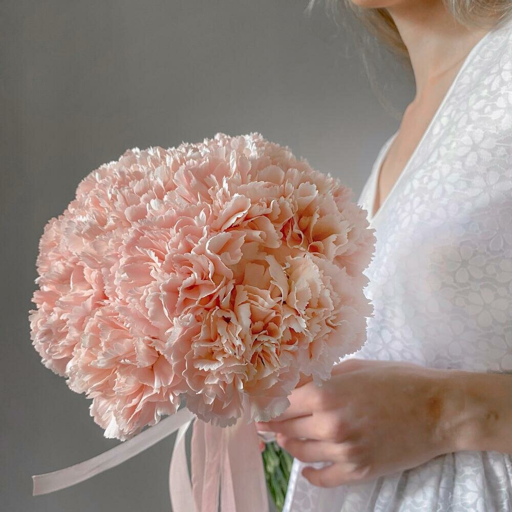 Букет невесты из розовых гвоздик 15 шт, на свадьбу. Veresk 223