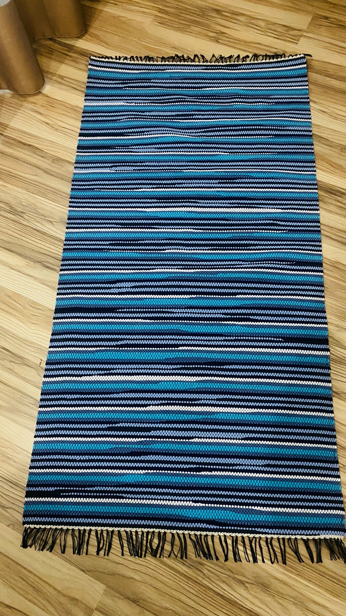 Коврик домотканый . Ручная работа . Трикотажная пряжа .100% хлопок .