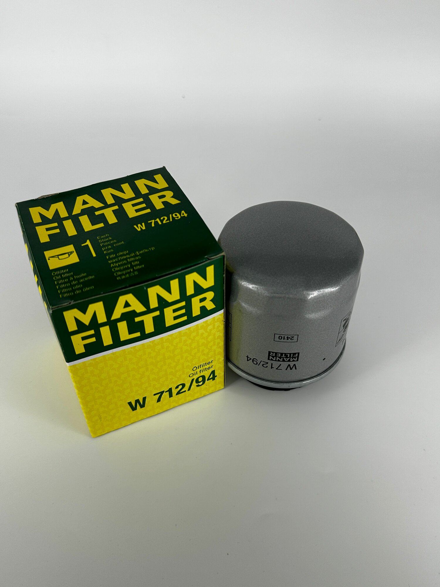 Фильтр масляный двигателя MANN-FILTER W 712/94