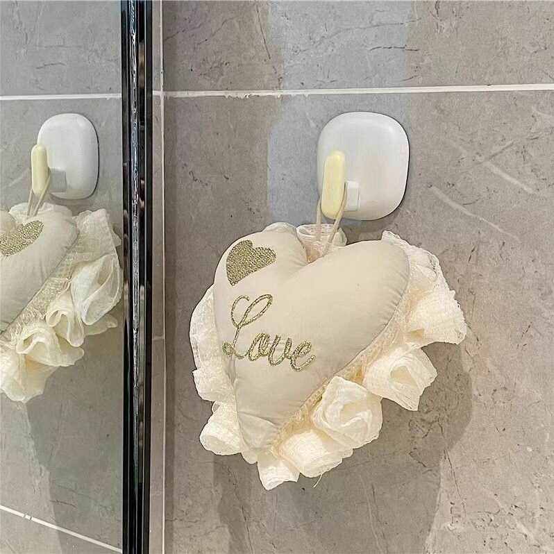 Очень привлекательный банный шарик в форме сердца, мягкая мочалка для мытья спины, инструмент для купания детей, кружевной банный шарик.