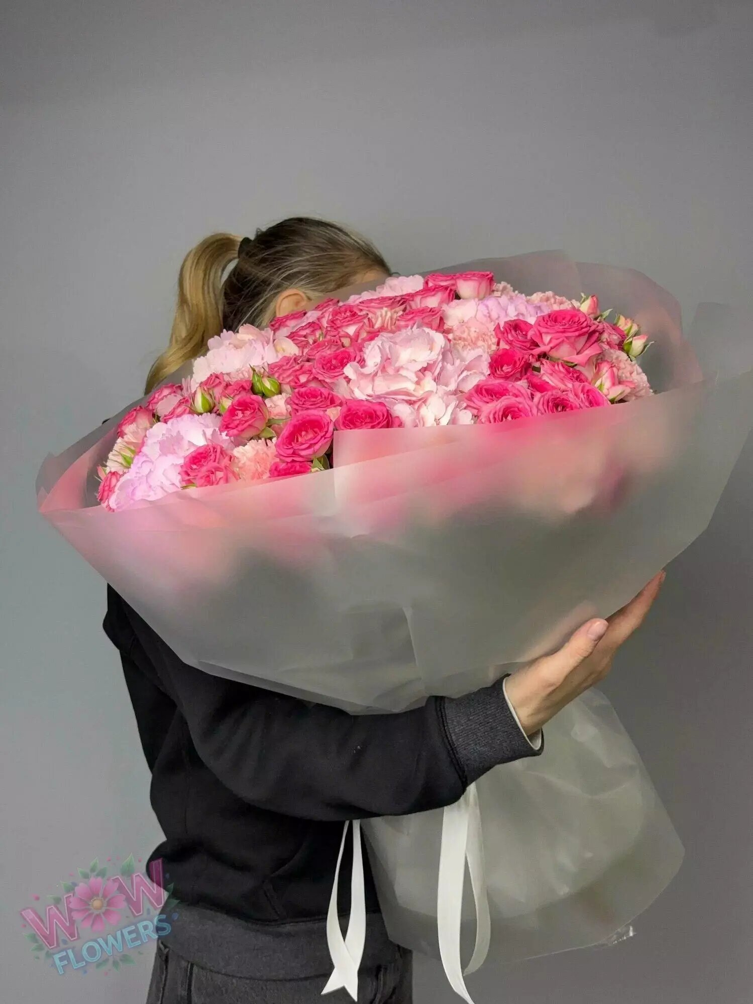 Сладкий Сон: розы, хризантемы, эустома – купить двухцветный букет с доставкой