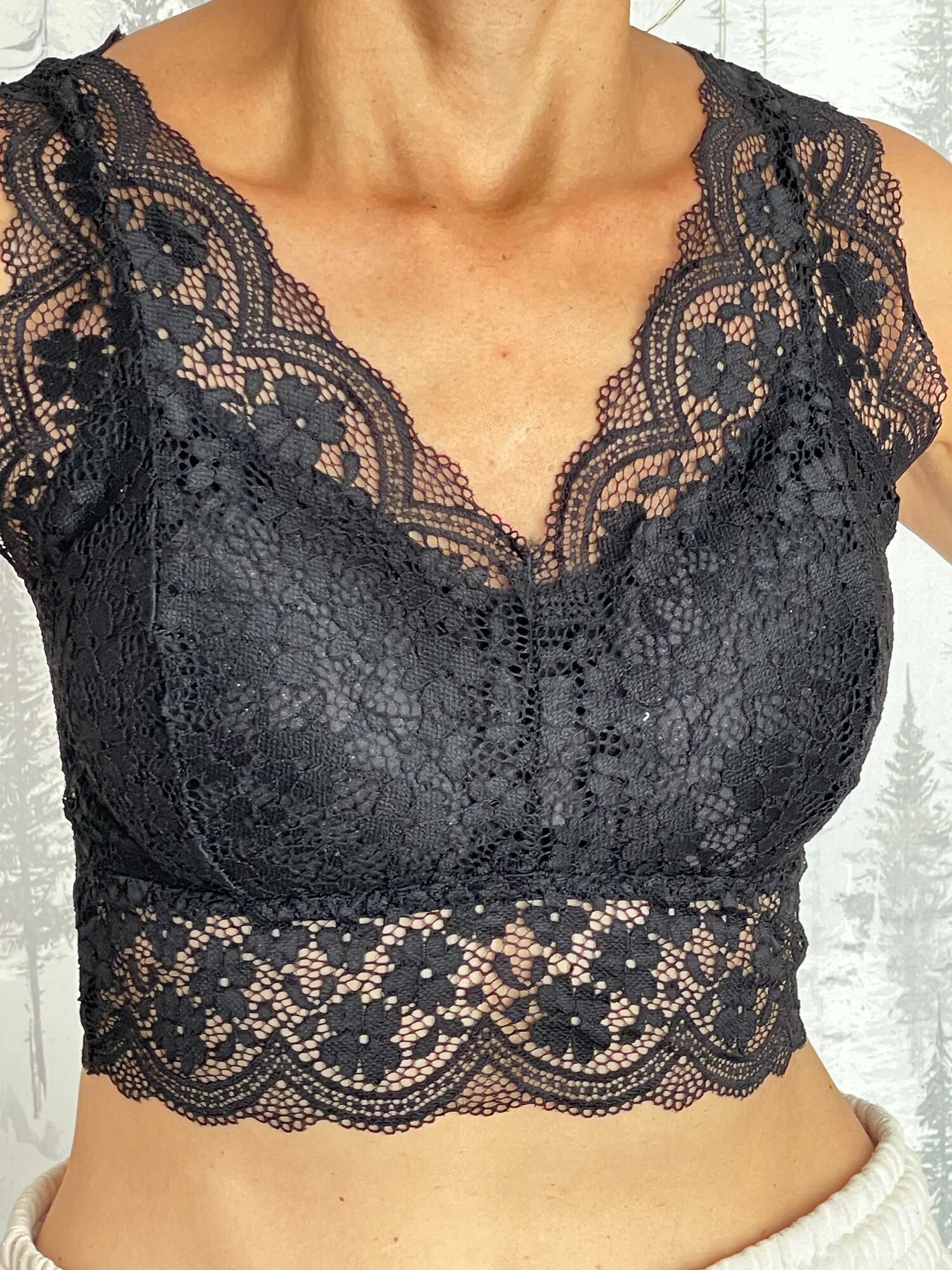 Топ с чашками кружевной