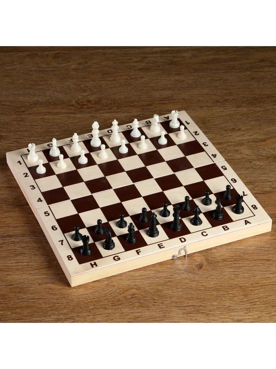 Фигуры пластиковые (король h-4.2 см)