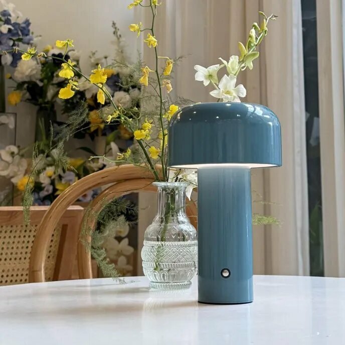 Столичная лампа в форме грибов, которую можно заряжать