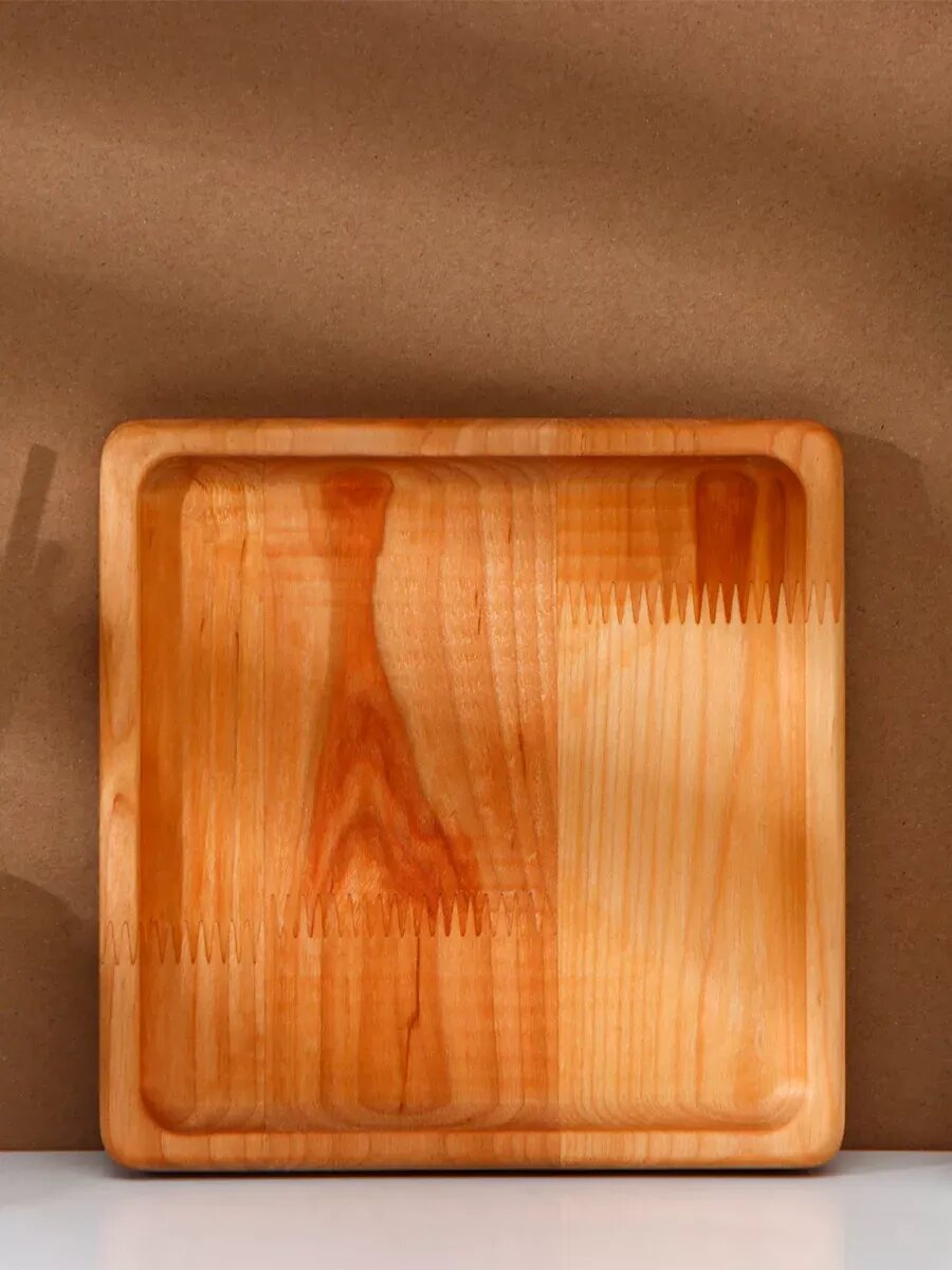 Блюдо сервировочное для подачи деревянное 19 х 19 см