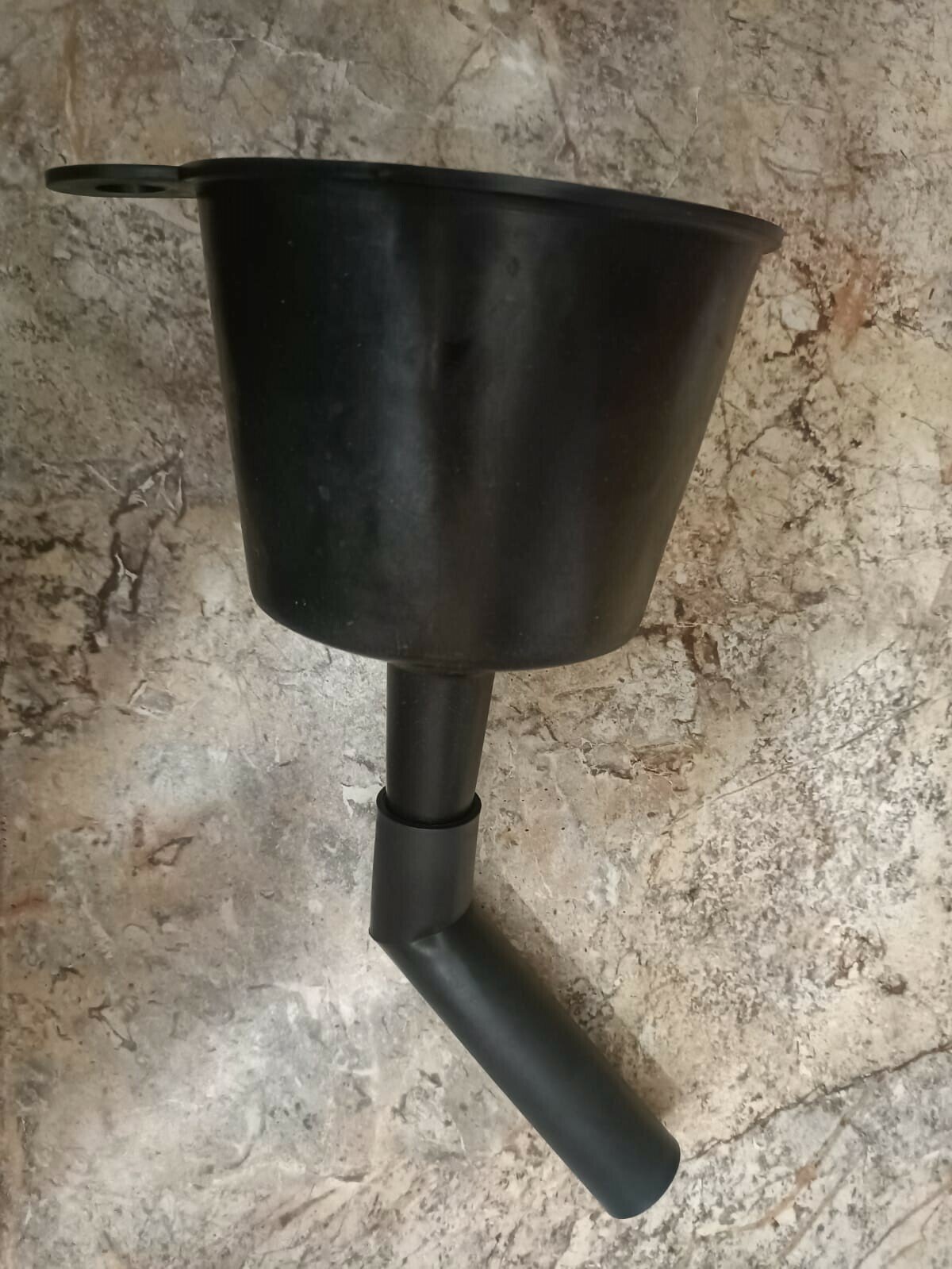 Воронка автомобильная большая черная (классик), фильтр-сетка в комплекте