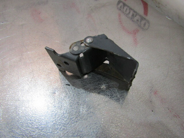 Замок крепления крыла (малый) SCANIA P, G, R