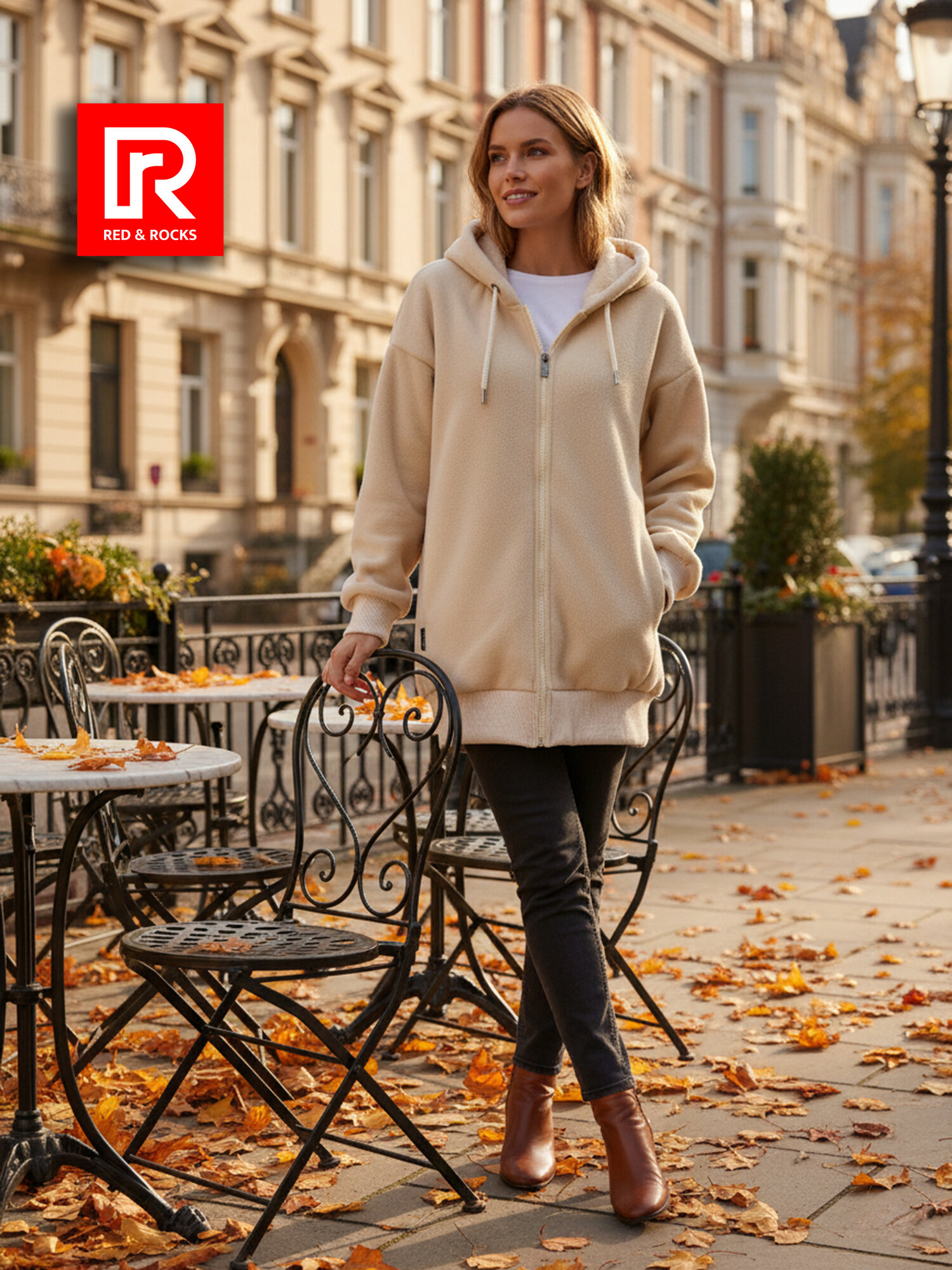 Толстовка спортивная