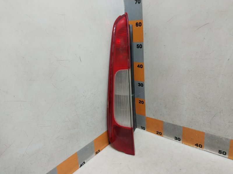 Б/У Дефекты, до 2007 года, оригинал Фонарь задний левый Ford C-Max 2007 C214 438119 FORD арт. 1347455