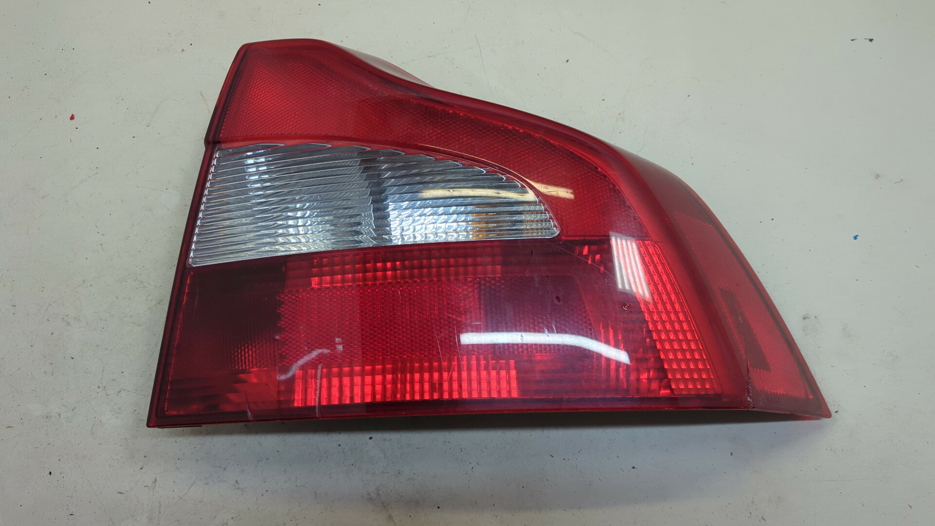 Фонарь (задний) правый Volvo S80 Б/У