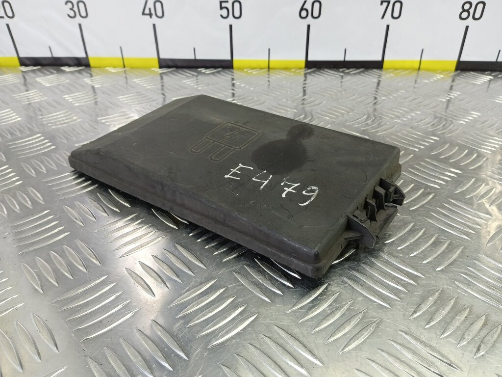 Крышка блока предохранителей Б/У для FORD Tourneo Connect I (2002—2009) 1475933