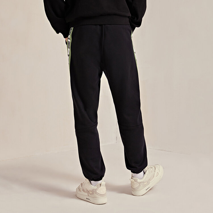 Брюки спортивные