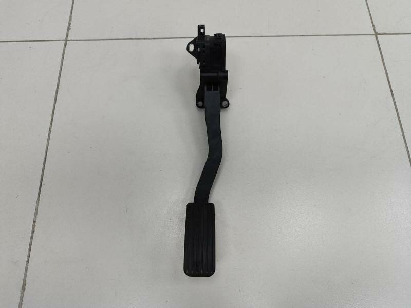 Педаль газа JAC J7 2020 кат.номер: 1108300U7300